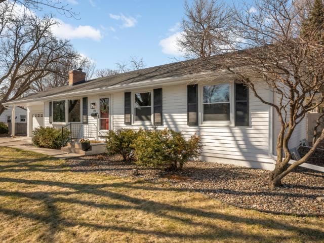 8190 Duluth St, Golden Valley, MN 55427 | MLS #7053 | Compass