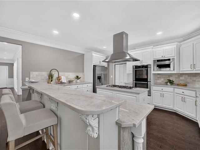8190 Royal Troon Dr, Duluth, GA 30097