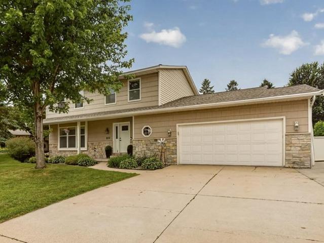 819 3 1/2 Ave NW, Byron, MN 55920