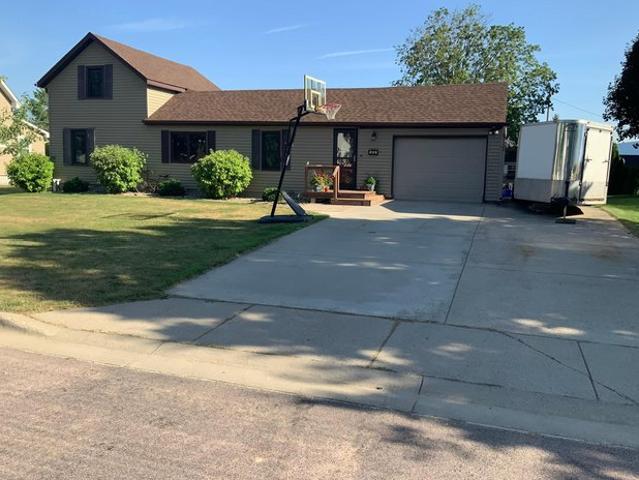 819 5th St, Nicollet, MN 56074