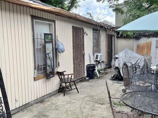 819 9Th Street