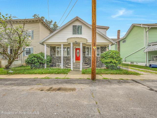 819 Archbald Street