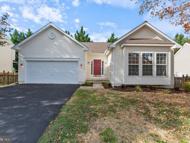 819 Aztec Dr, Frederick, MD 21701