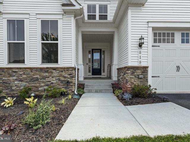 819 Banker Drive SW