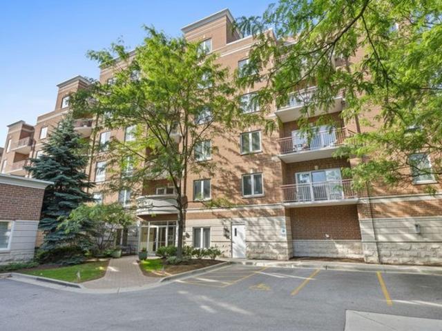 819 Graceland Ave Apt 204, Des Plaines, IL 60016
