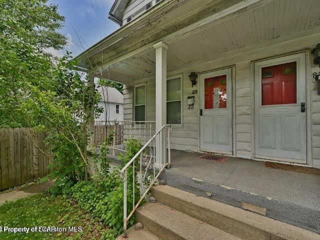 819 Delaware Street