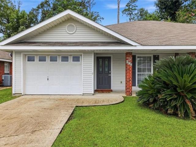 819 Eden Oaks Dr, Ponchatoula, LA 70454
