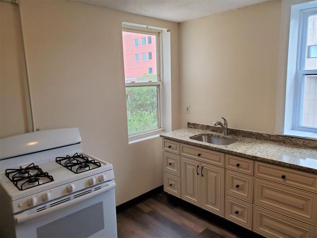 819 Elm Street # 14