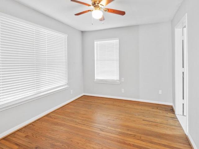 819 Oak Street 4