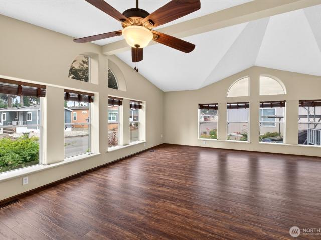 819 Mountain Villa Loop