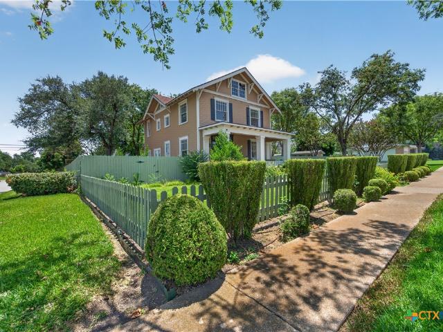 819 N 13th Street