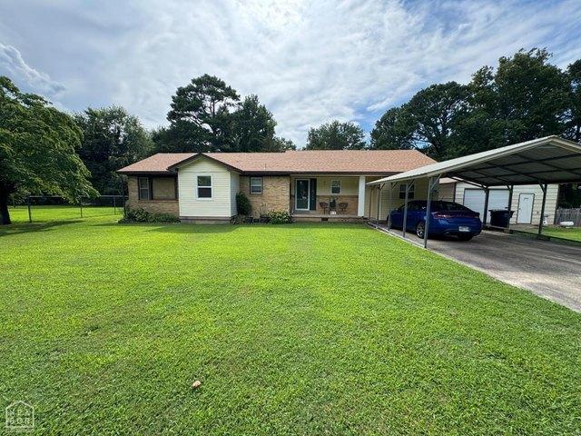 819 S 12th Ave, Piggott, AR 72454