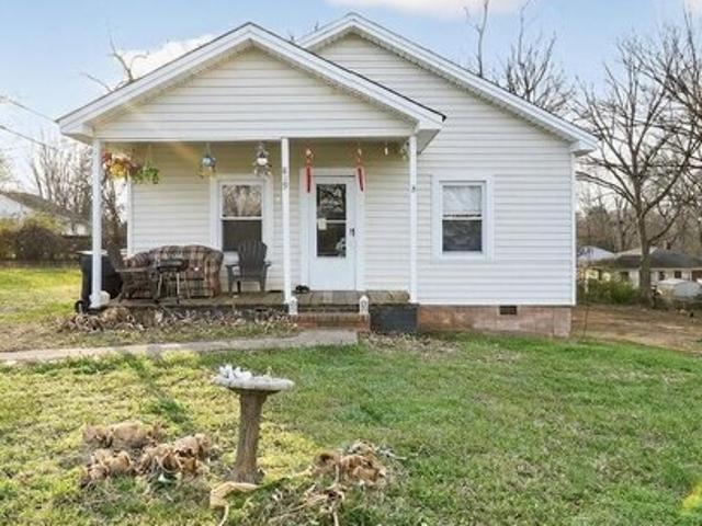 819 S Beaumont Ave, Burlington, NC 27217
