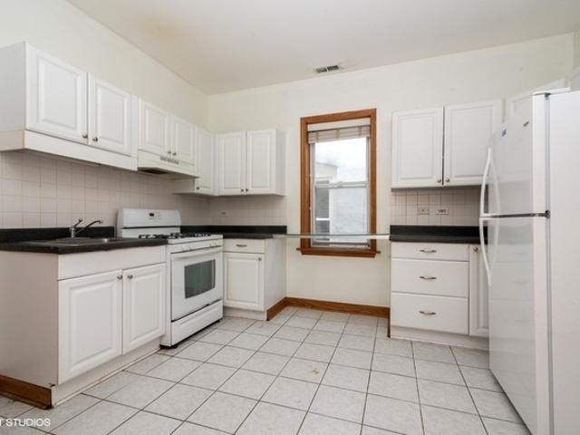 819 S Carpenter Street # 2F