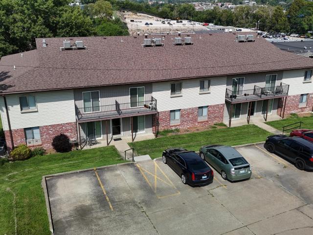 819 southwest blvd q