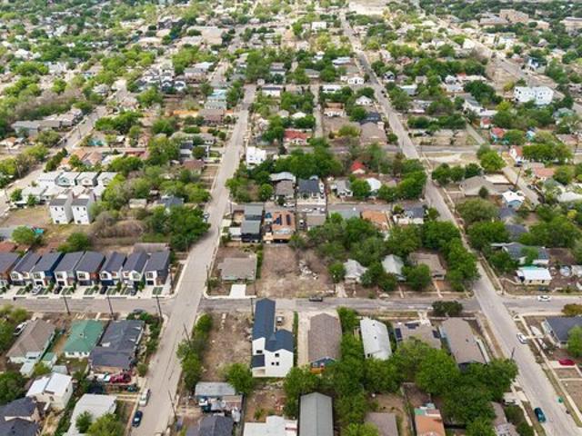819 Piedmont