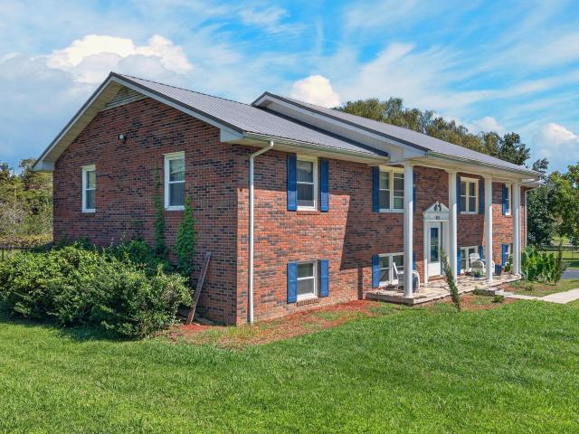 819 Redwood Drive
