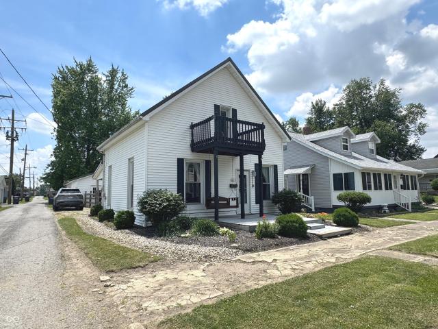 819 W 9th Street