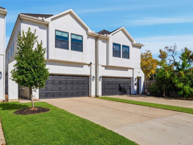 819 W 19th Street