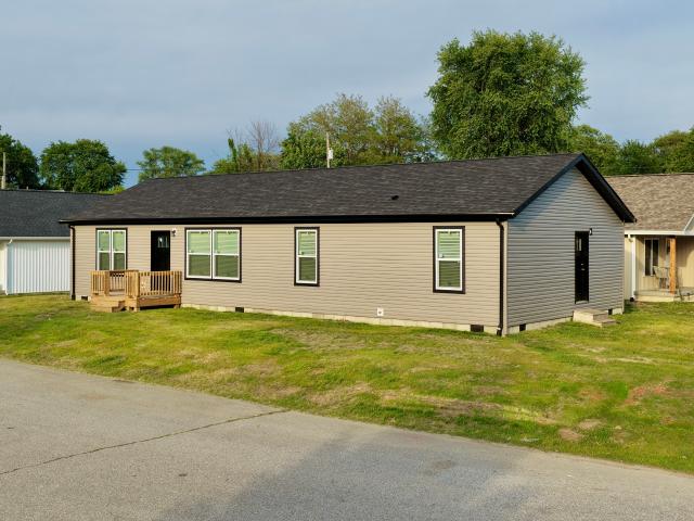 819 W Tanner Street