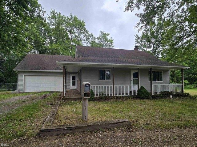 819 W Summit St, Durand, MI 48429