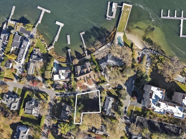 819 The Cres, Mamaroneck, NY 10543 | MLS #936627 | Compass