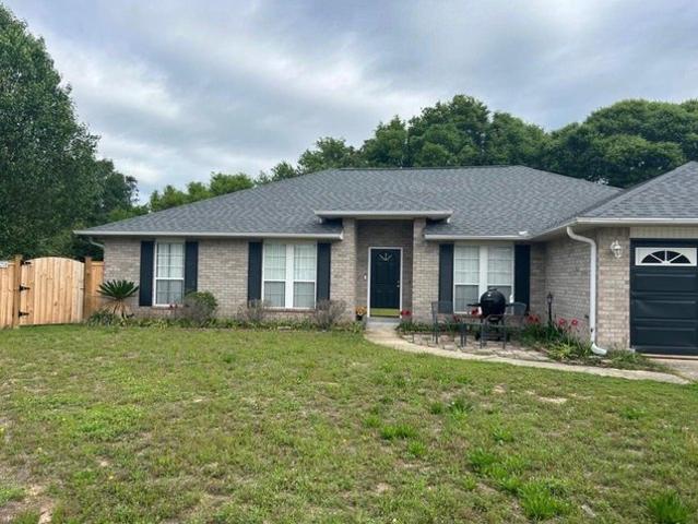 819 Travis Ct, Crestview, FL 32536