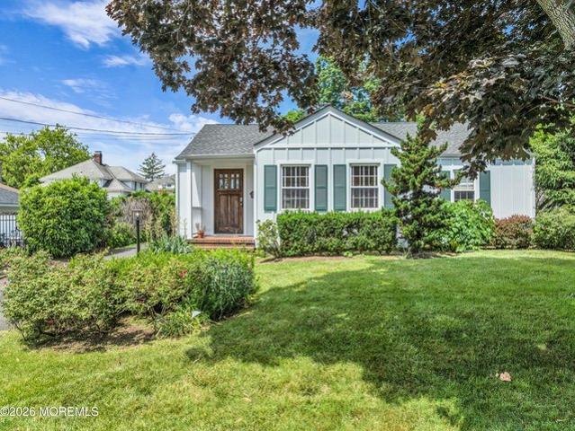 81 7th Ave, Atlantic Highlands, NJ 07716