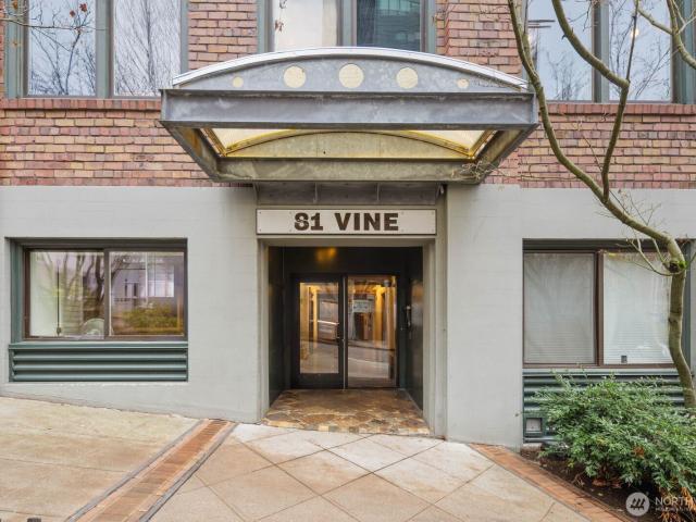 81 Vine Street # 406