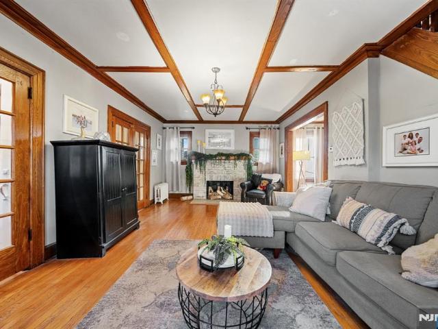 81 Vreeland Avenue