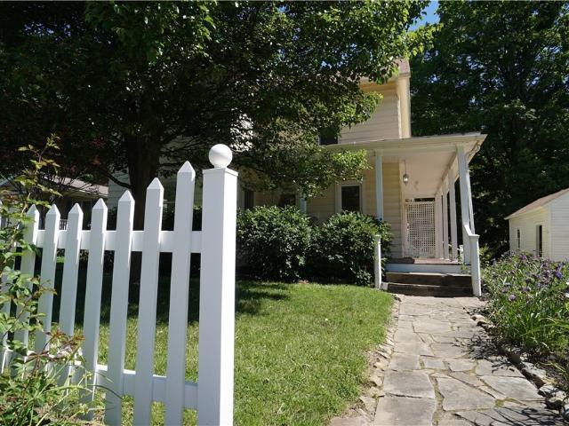 81 W Marion Street