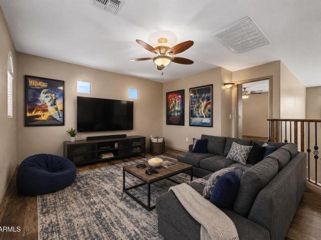 81 w castle rock road