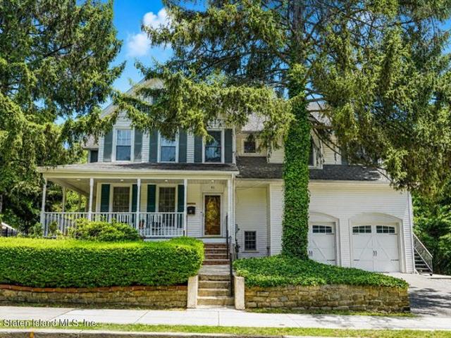 81 Woodvale Ave, Staten Island, NY 10309