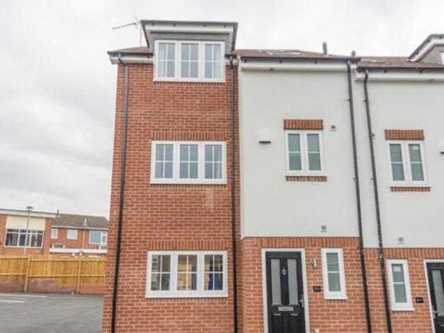 81 Albion Street, Albion Court, Kenilworth, 4 Bedroom End
