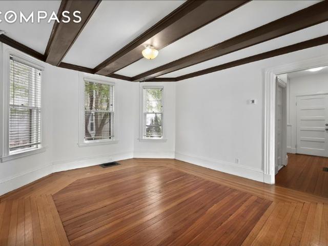 81 Avon St 1, Somerville, MA