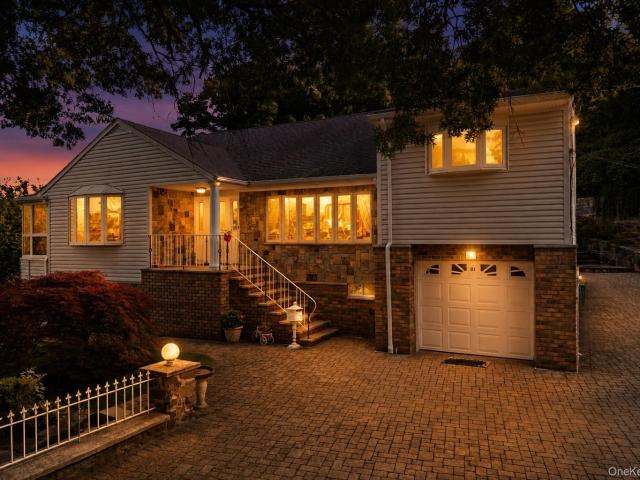 81 Avondale Road