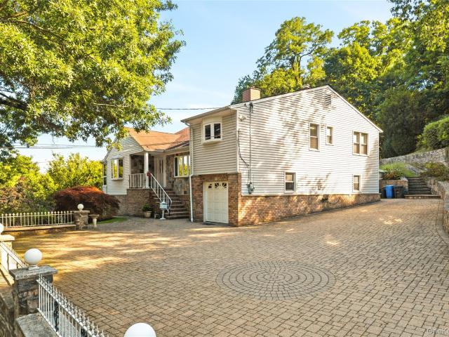 81 Avondale Road