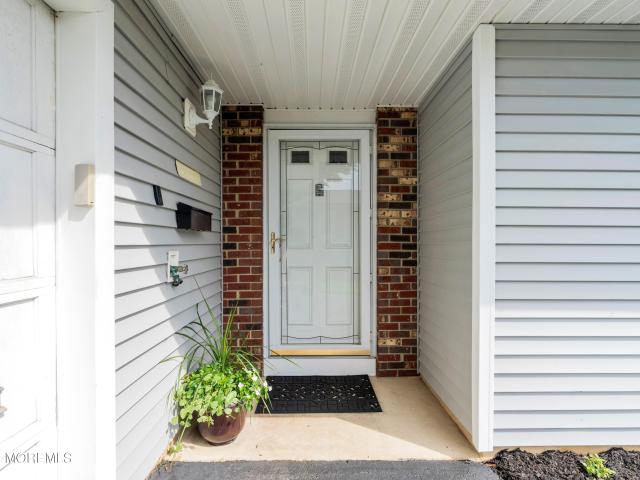 81 Blake Circle