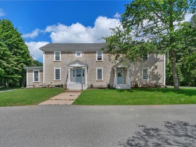 81 Bristol Ferry Rd, Portsmouth, RI 02871