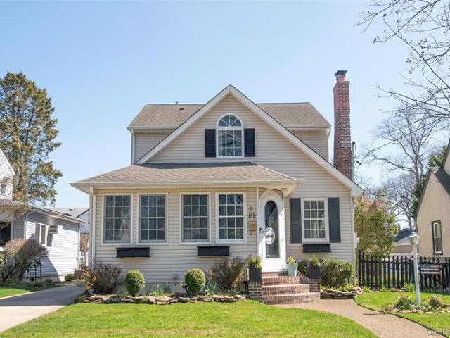 81 Chestnut Ave, Floral Park, NY 11001