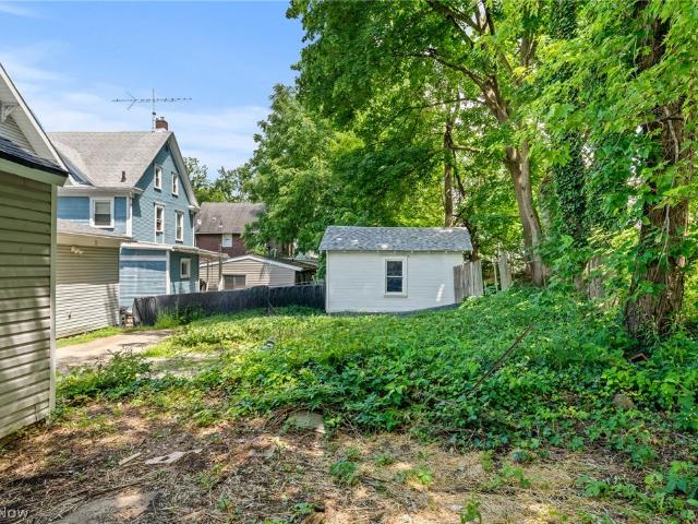 81 Cotter Avenue