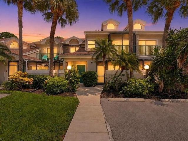 81 Emerald Woods Dr Apt M3, Naples, FL 34108