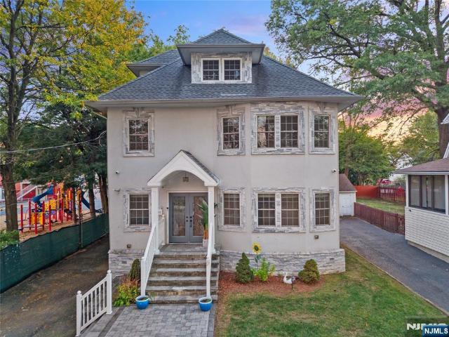 81 Fairmount Avenue