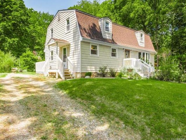 81 Floeting Rd, Ashford, CT 06278
