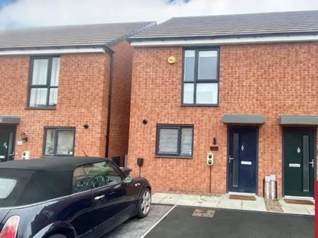 81 Goscote Place, Rushall, WS3 1RU, United Kingdom | 2 bed duplex for rent #167624784 | Rentberry