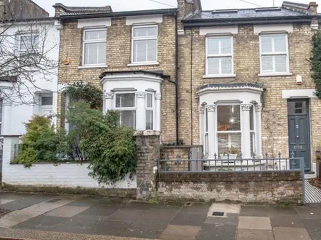 81 Glenthorne Road, London, N11 3HU, United Kingdom | 4 bed townhouse for rent #167211972 | Rentberry