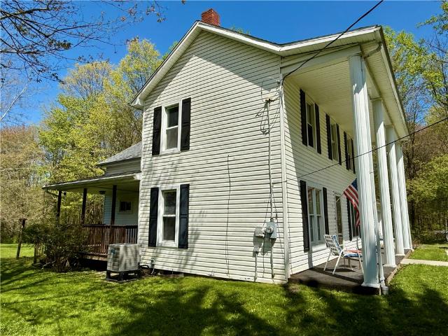 81 Hartwick Rd