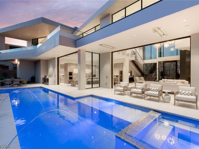 81 Hawk Ridge Drive