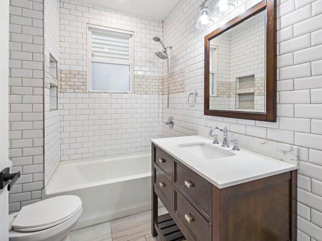 81 Humphrey Ave 1, Bayonne, NJ