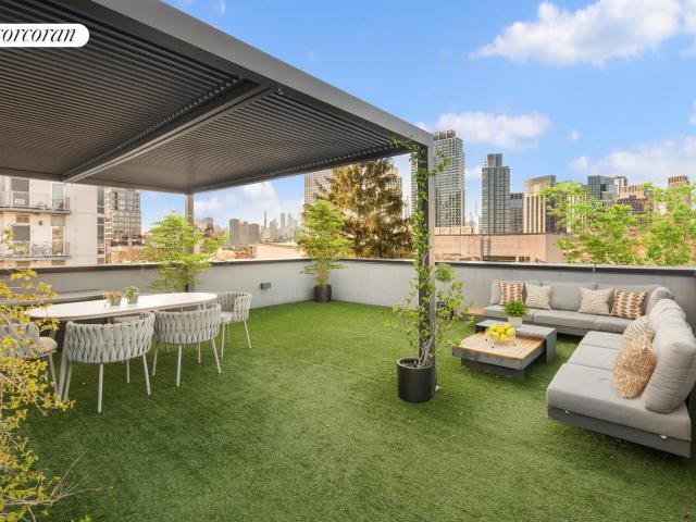 81 INDIA Street 4A